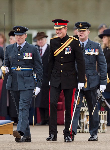 Royal Family Around the World: Prince Harry Presents No 26 Squadron RAF ...